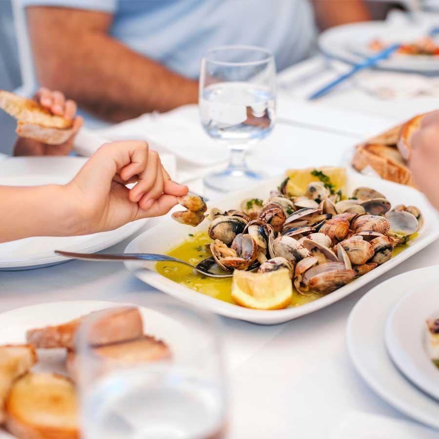 Fresh Top Neck Clams for Sale Online | Cameron's Seafood